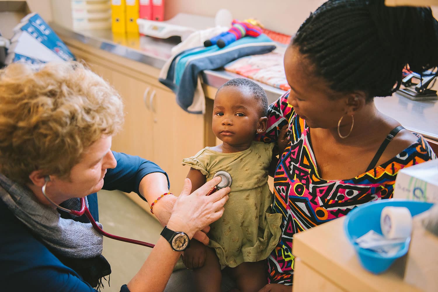 Symptoms, transmission, and current treatments for paediatric HIV | DNDi